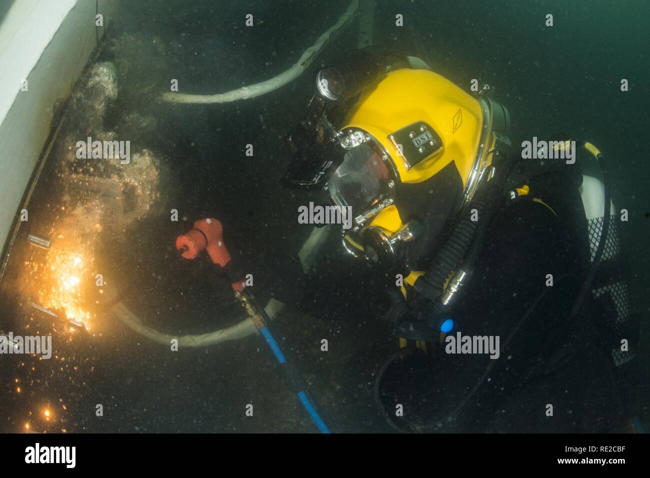 Australian clearance diving team one hi-res stock photography and ...