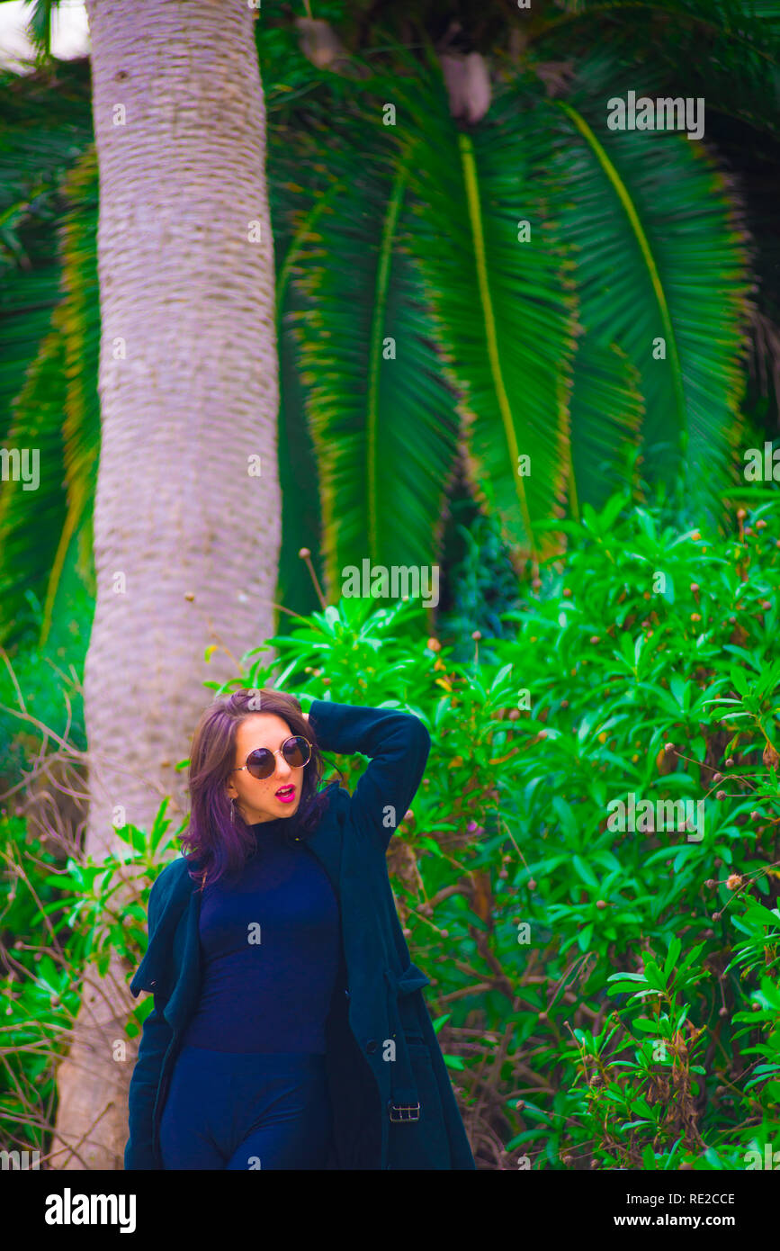 Latin female model poses for pictures in Barcelona, Spain. Barcelona's ...