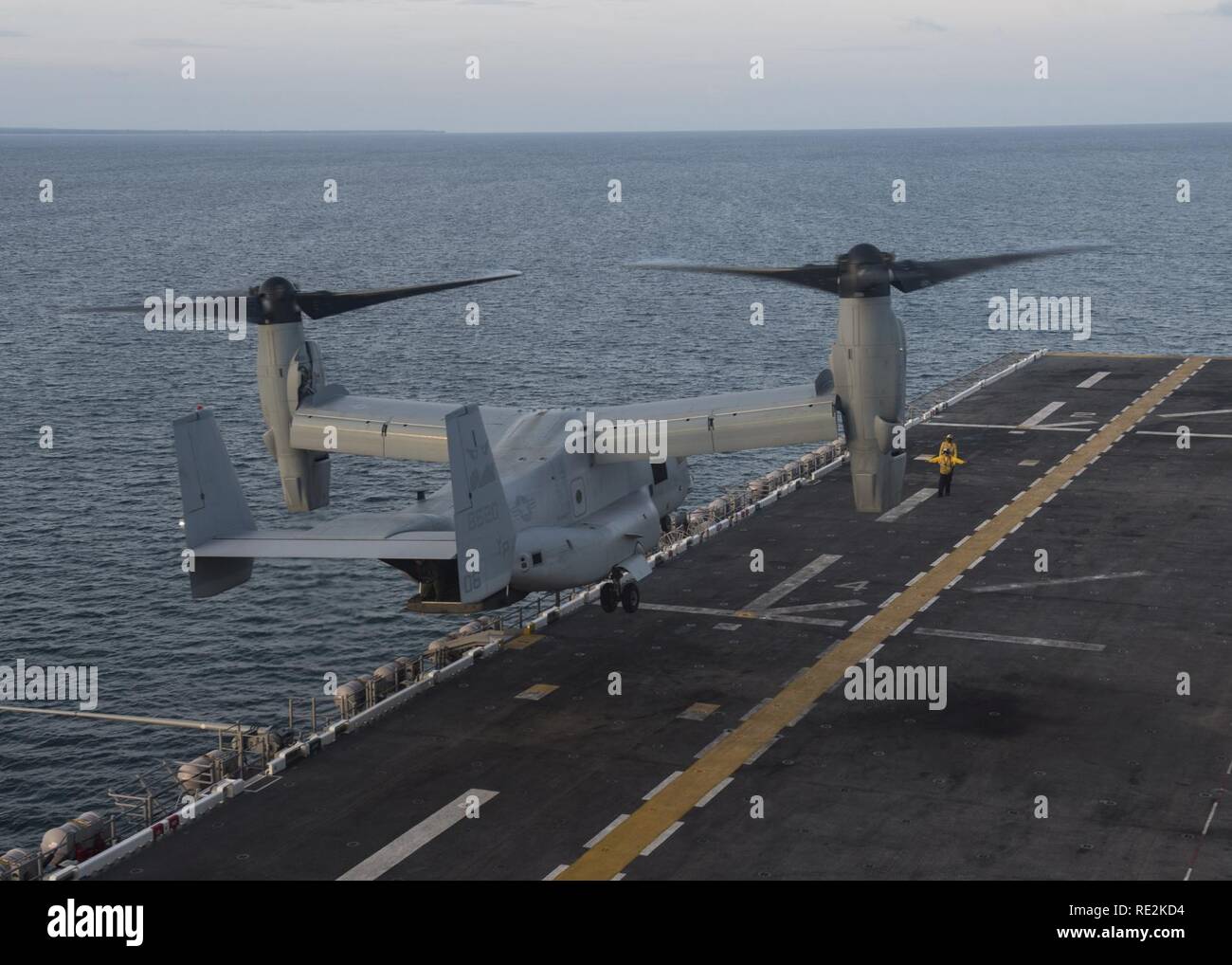 SOUTH SULU SEA (Nov. 12, 2016) An MV-22B Osprey, assigned to Marine ...