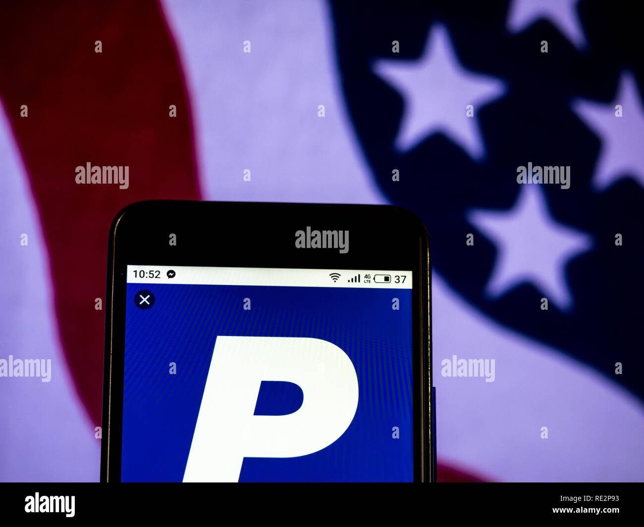 Logo paychex hi-res stock photography and images - Alamy