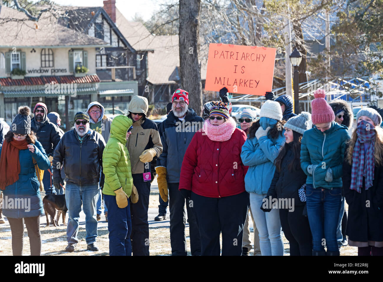 Bar Harbor, Maine, USA. 19 January, 2019. A crowd gathers on the ...
