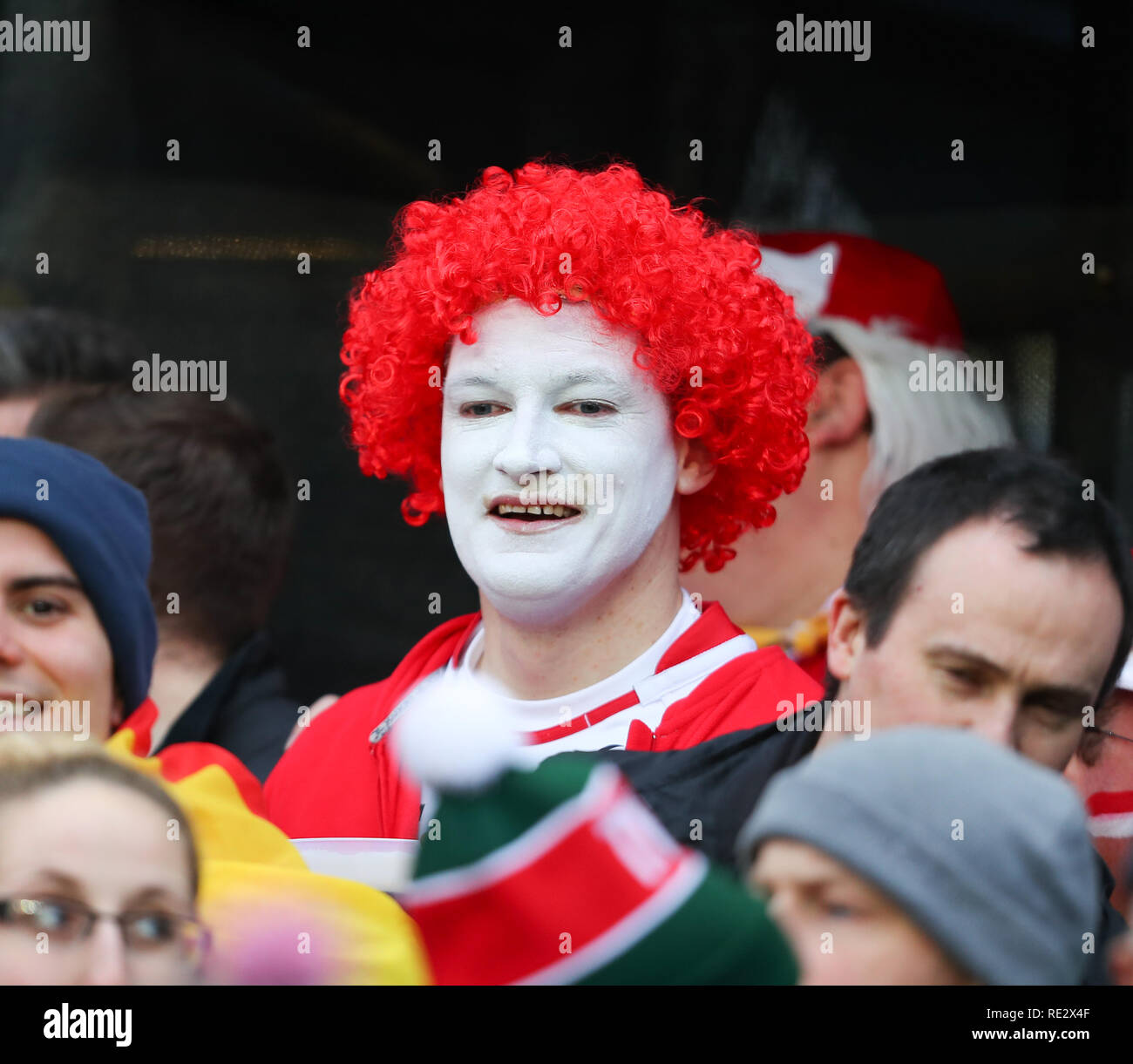 Spectates hi-res stock photography and images - Alamy