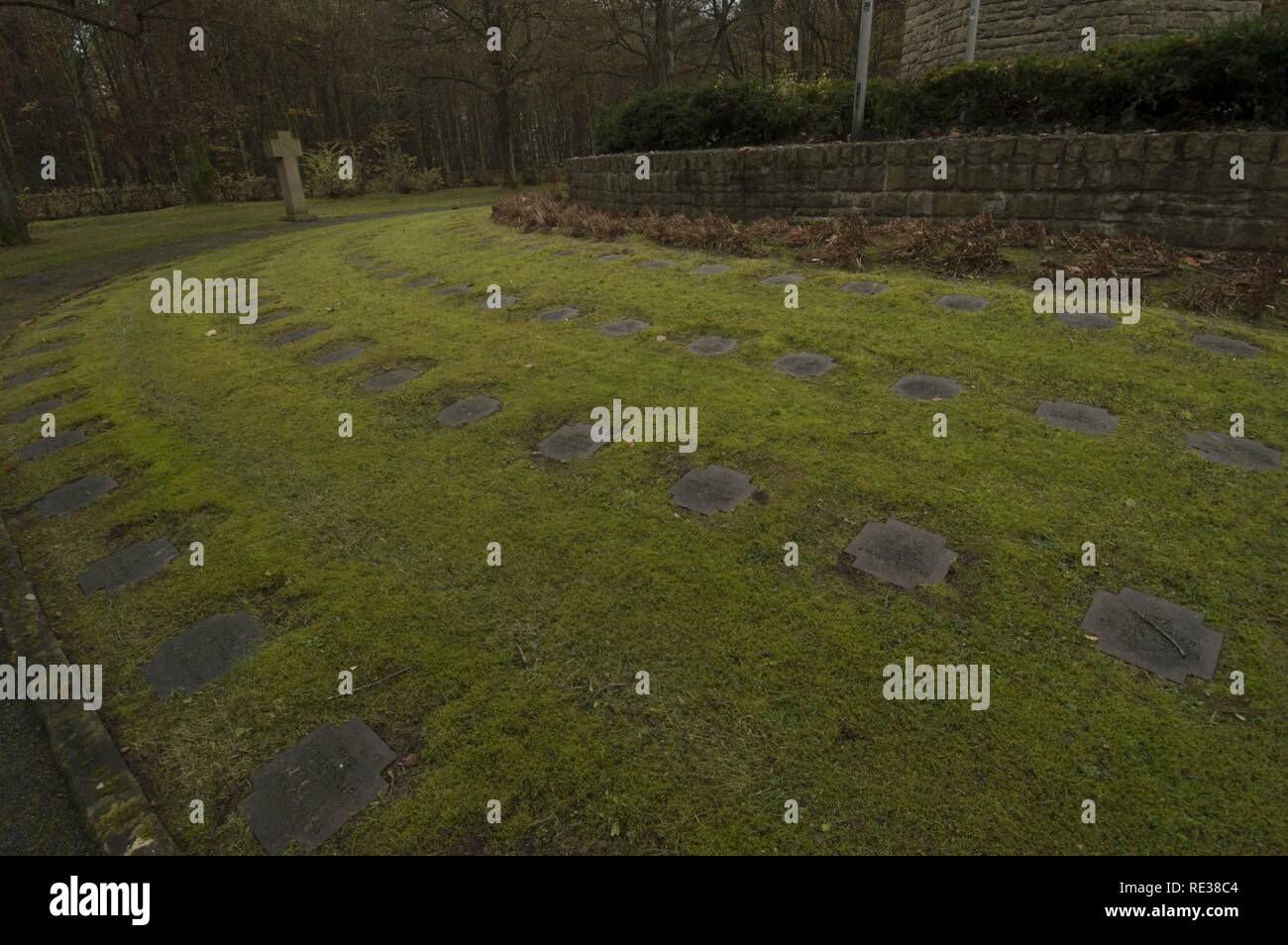 Rows of graves of German soldiers remain on display before a German ...