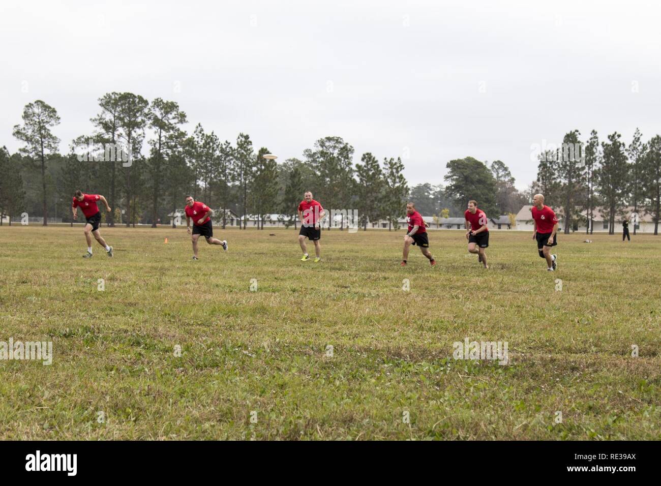 Third Infantry Division Soldiers kick off a game of Ultimate Frisbee ...