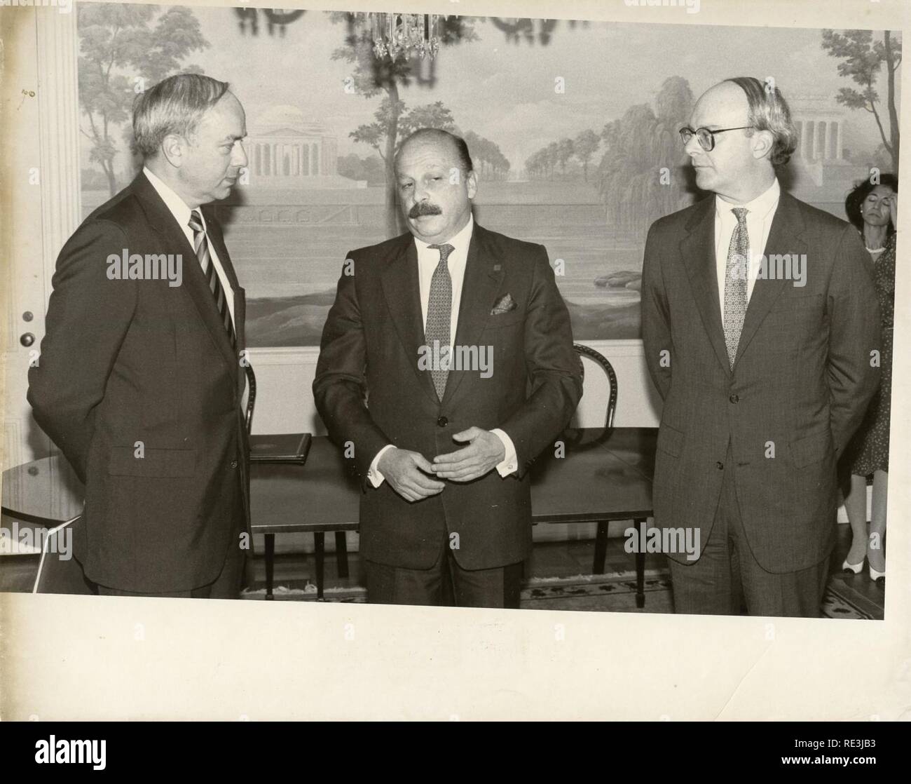 GROUP OF MEN TALKING Stock Photo - Alamy