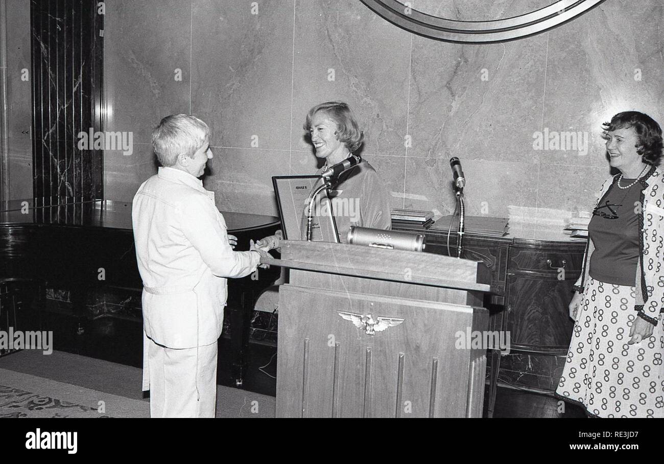 9-11-78 JIM ACTION-GULLIVAN - Giving awards and recognition Stock Photo ...