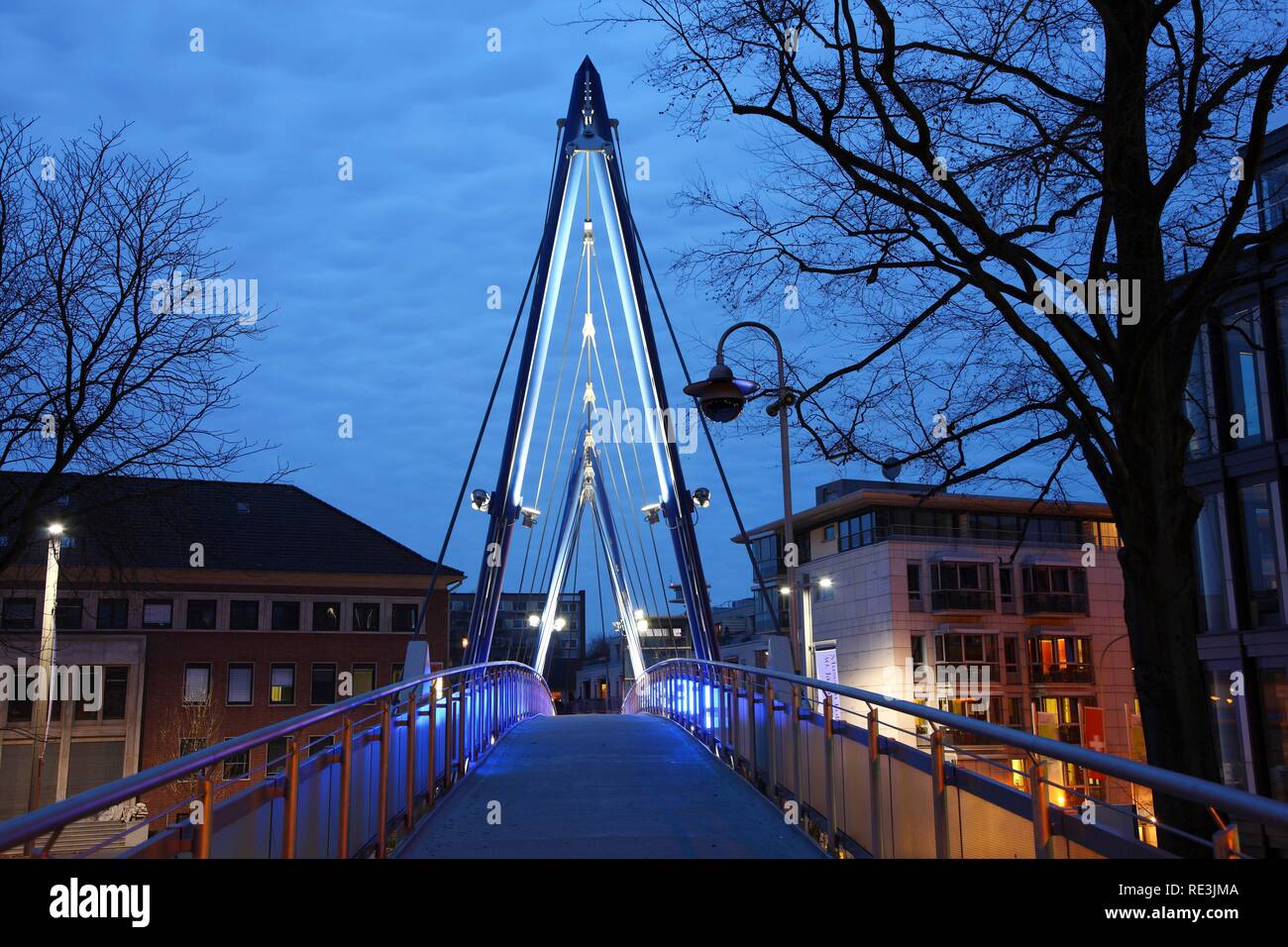 Pedestrian bridge over road hi-res stock photography and images - Alamy