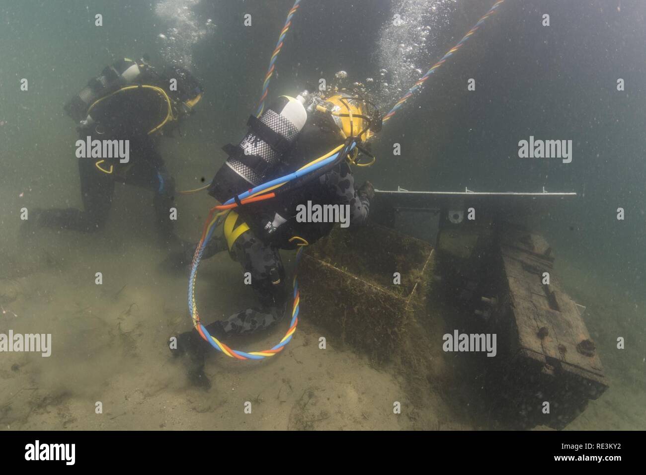 Australian navy diver hi-res stock photography and images - Alamy