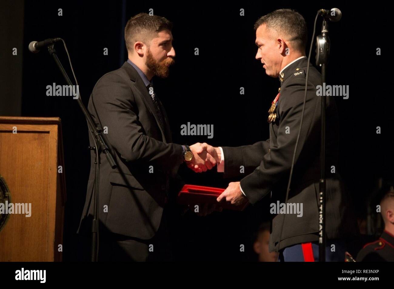 Lieutenant commander rizzo hi-res stock photography and images - Alamy