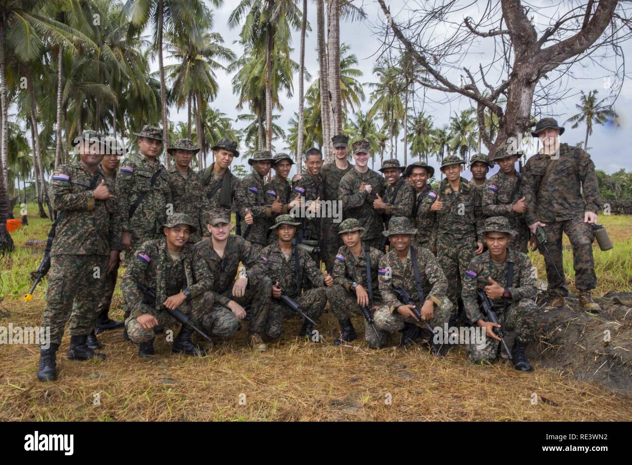 SABAH PROVINCE, Malaysia (Nov. 11, 2016) U.S. Marines and Malaysian ...