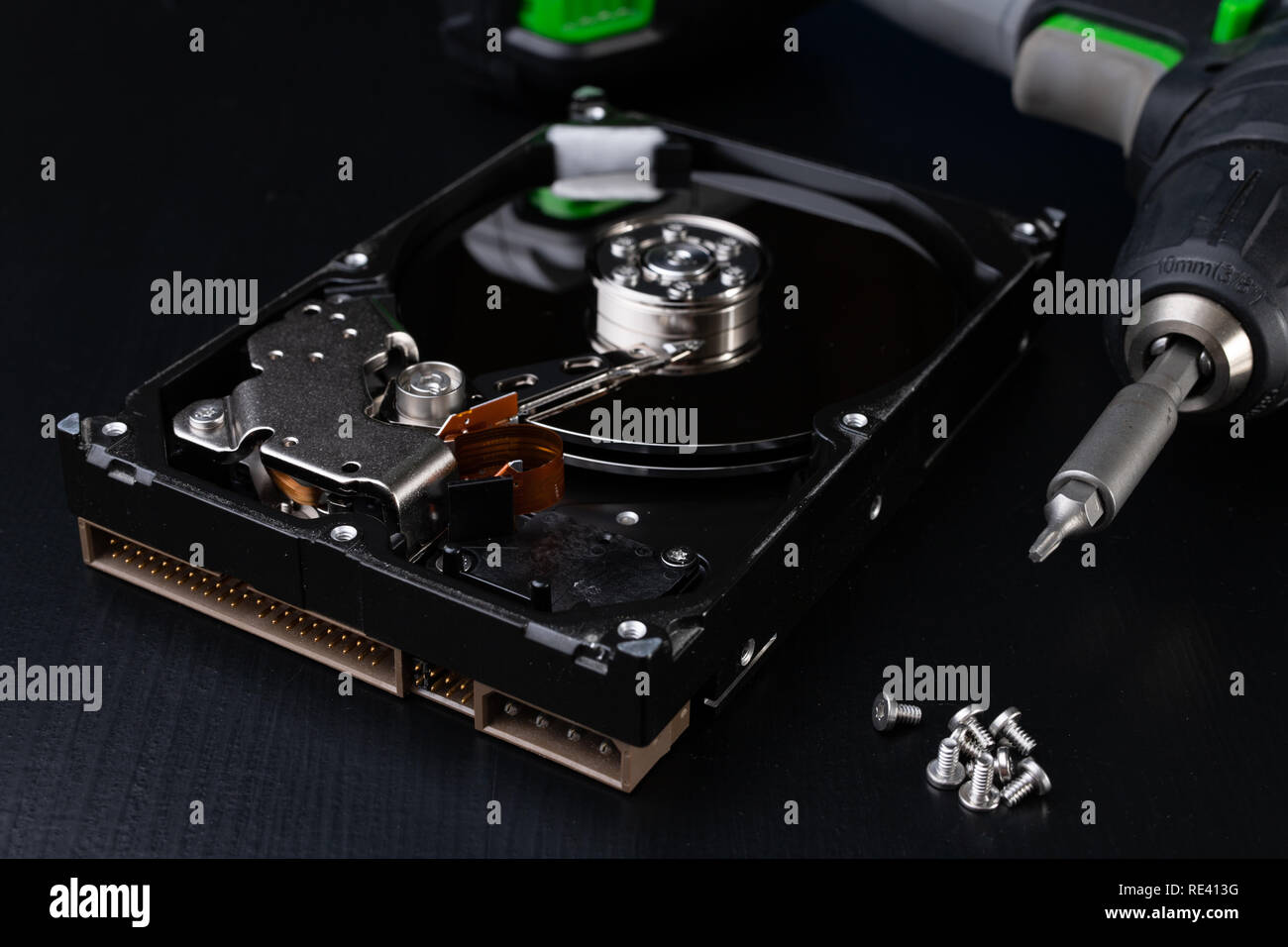 Repair and diagnostics of hard disk. Service of computer parts in the ...