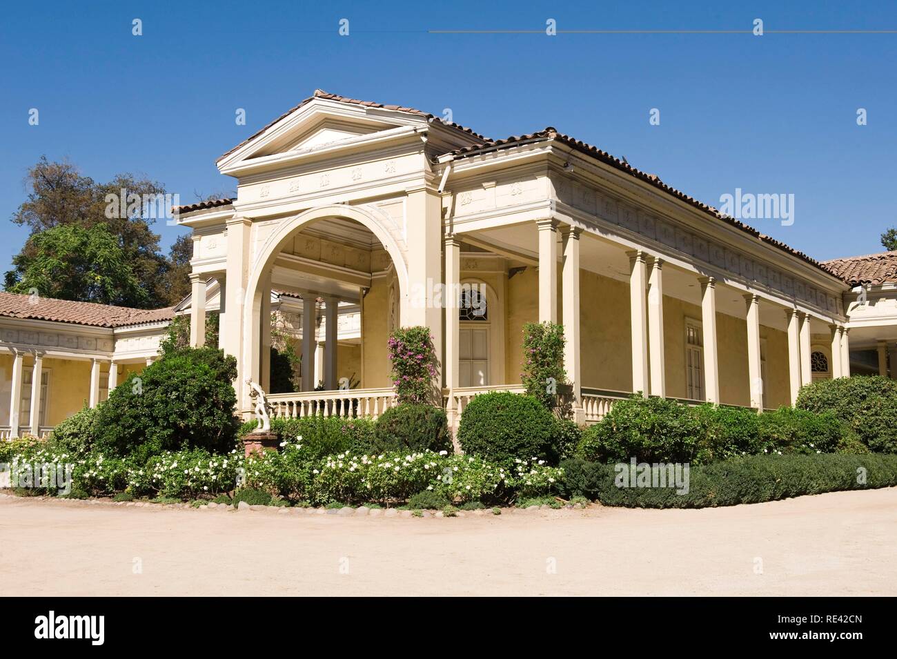 Chile wine regions hi-res stock photography and images - Alamy