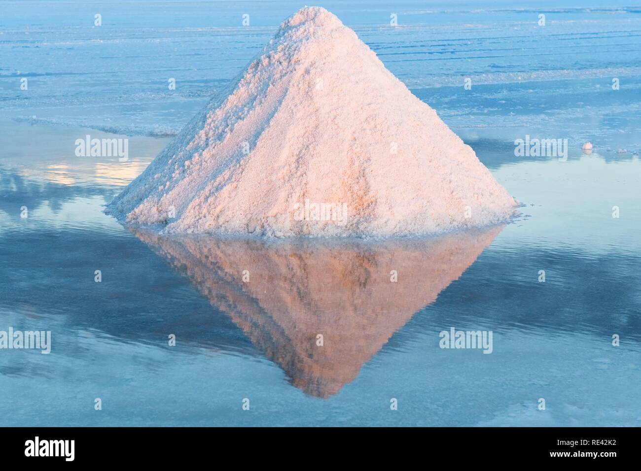 Salt cone, Salar de Uyuni at sunset, Potosi, Bolivia, South America ...