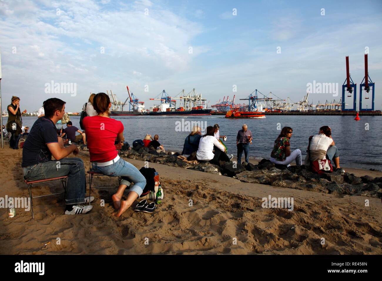 Strandperle, trendy bar on the Elbe river, Hamburg Stock Photo - Alamy
