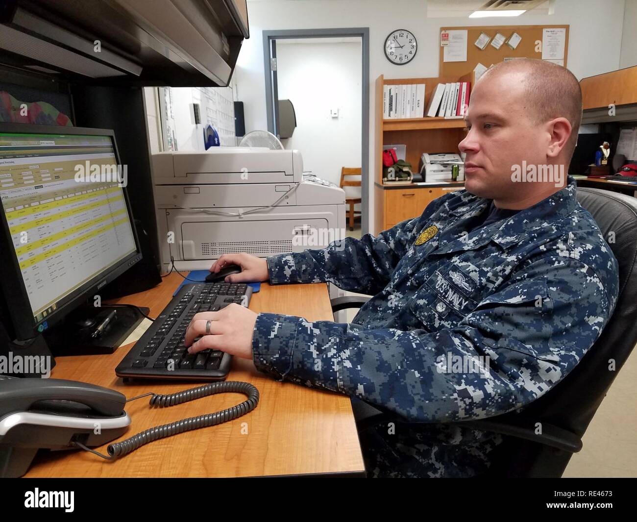 WASHINGTON (18 Nov. 2016) Petty Officer 2nd Class Patrick Long ...