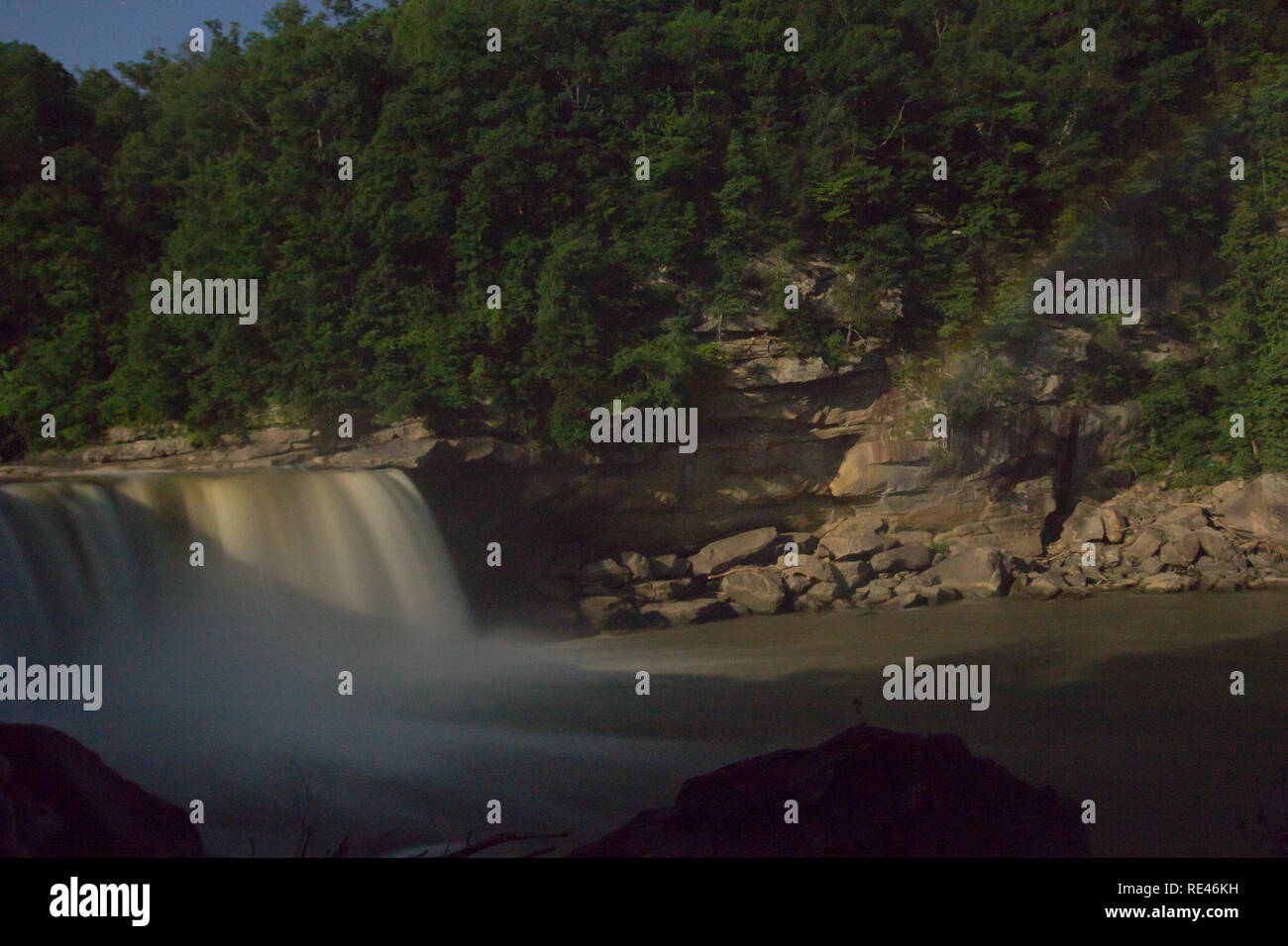 Moonbow at cumberland falls hi-res stock photography and images - Alamy