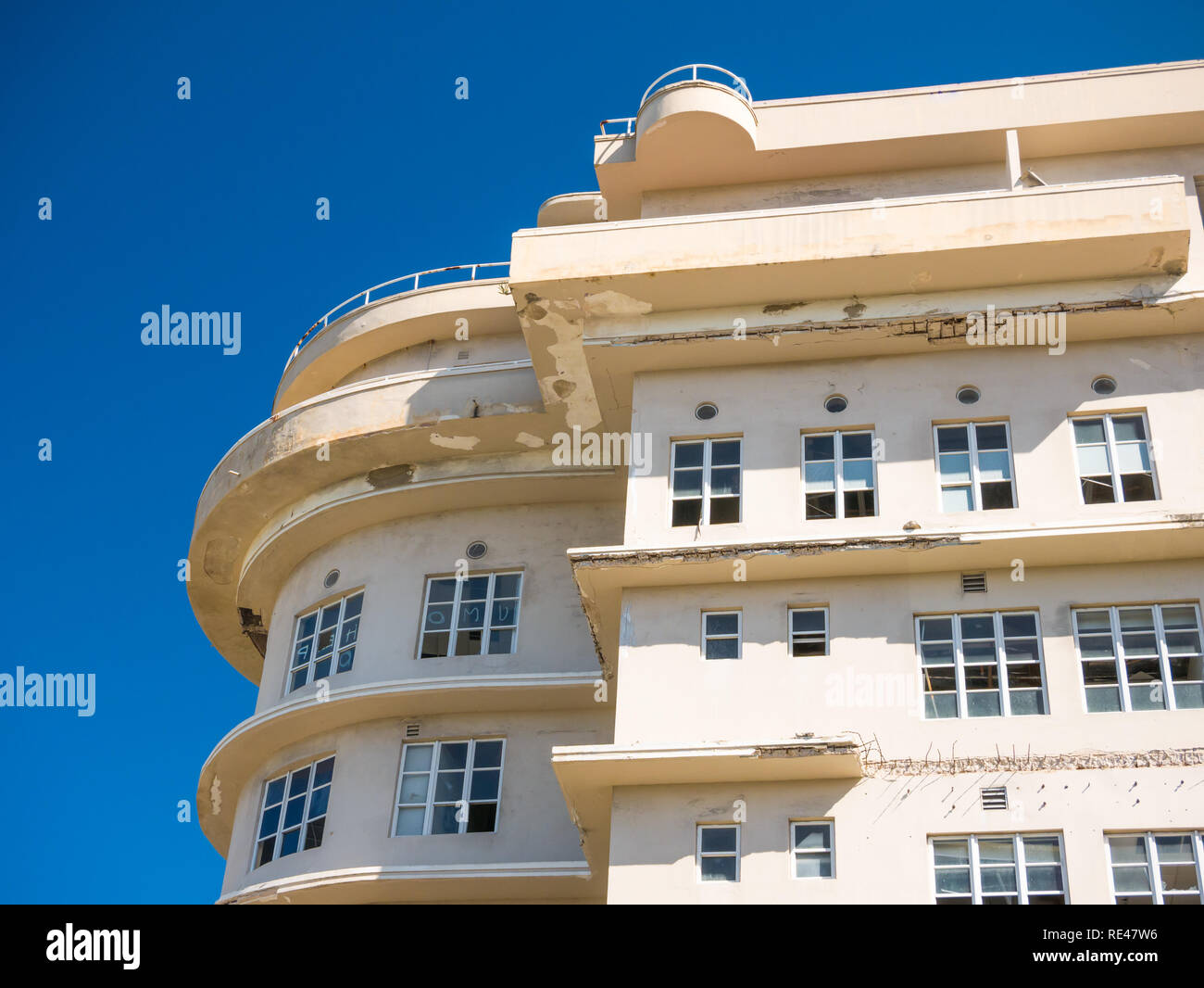 Image of the once famous Normandy Hotel (abandonned) in a state of ruin ...