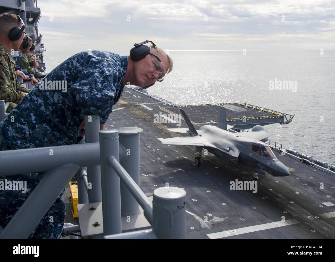 PACIFIC OCEAN (Nov. 19, 2016) Vice Adm. Thomas Rowden , Commander ...