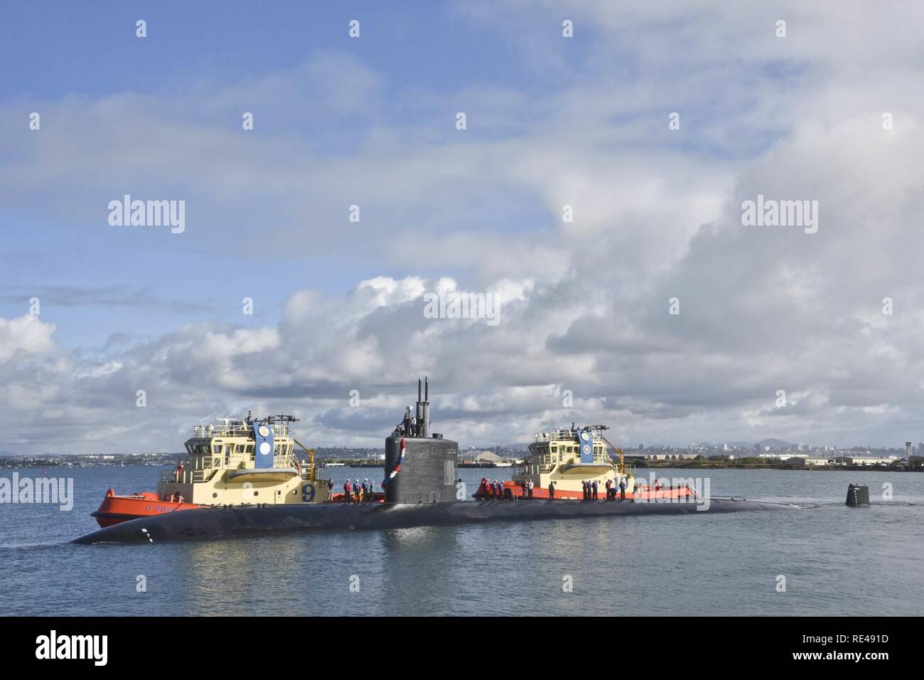SAN DIEGO (Nov. 21, 2016) The Los Angeles-class fast attack submarine ...