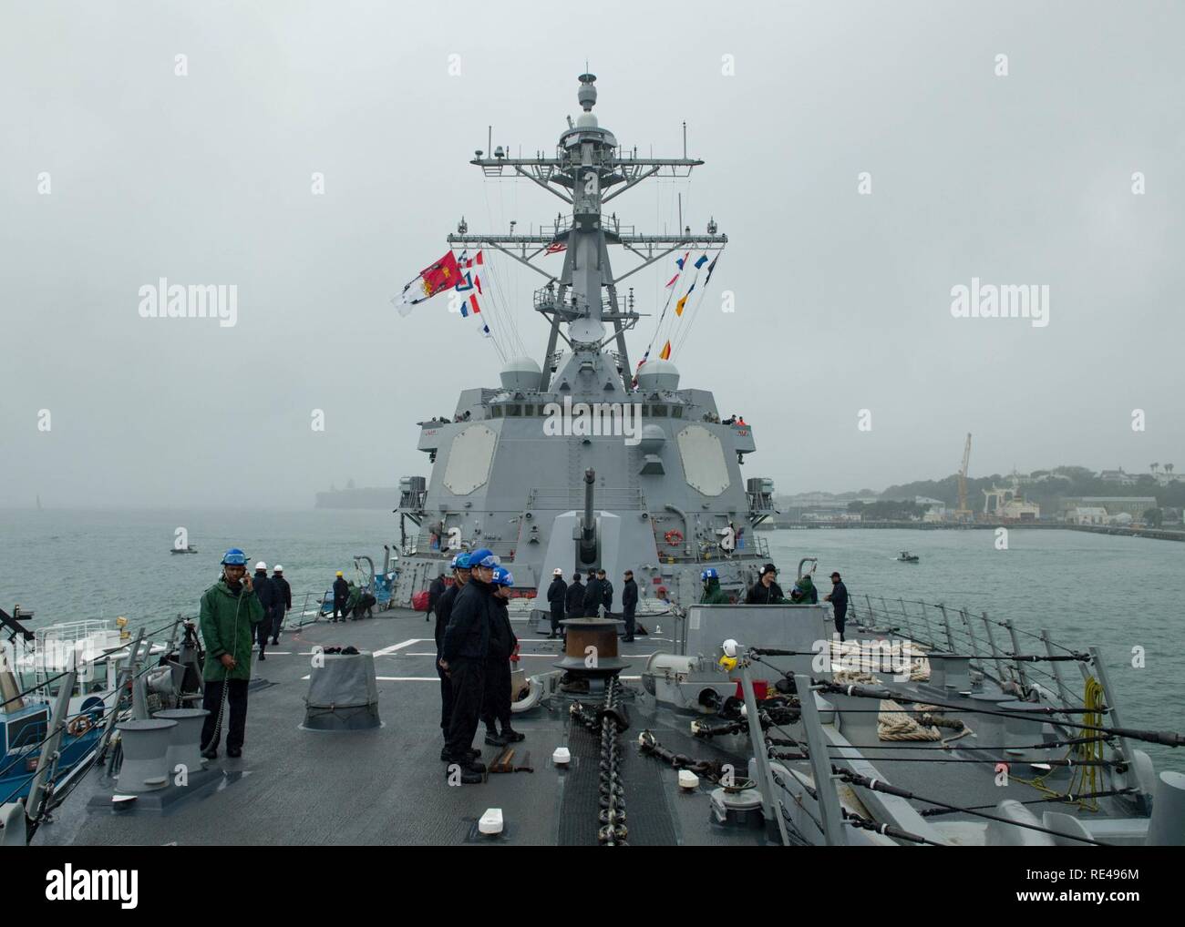 AUCKLAND, New Zealand (Nov. 25, 2016) Arleigh Burke-class guided ...