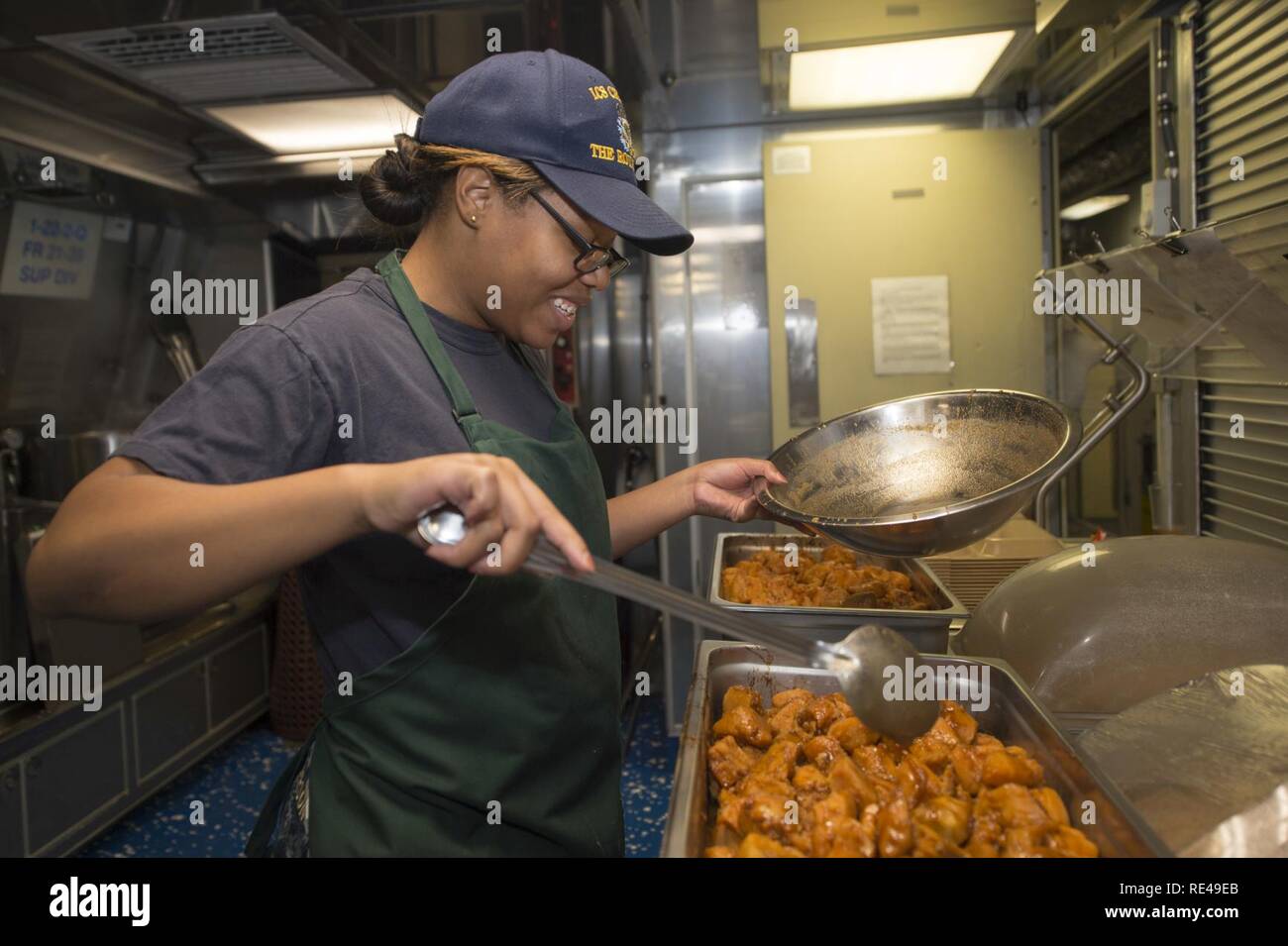 CHANGI NAVAL BASE, Singapore (November 24, 2016) Lt. j.g. Tiara ...