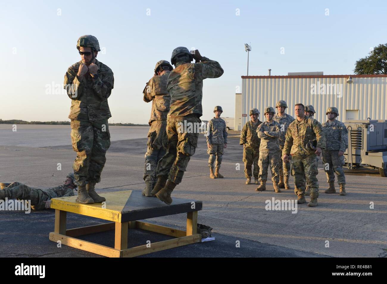 Texas Guardsmen from the 1st Battalion (Airborne) 143rd Infantry, 173rd ...
