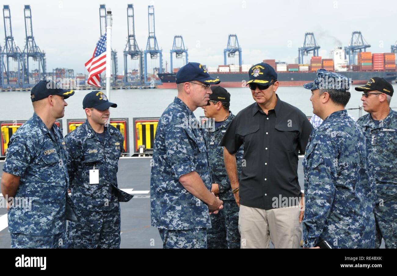 RODMAN, Panama (Nov. 25, 2016) USS Zumwalt (DDG 1000) Commanding ...