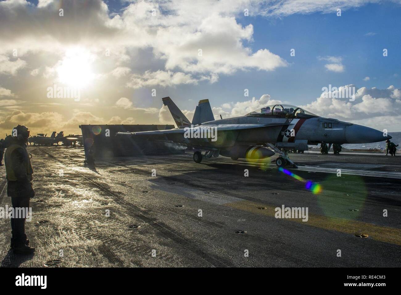 Po3 sean castellano hi-res stock photography and images - Alamy