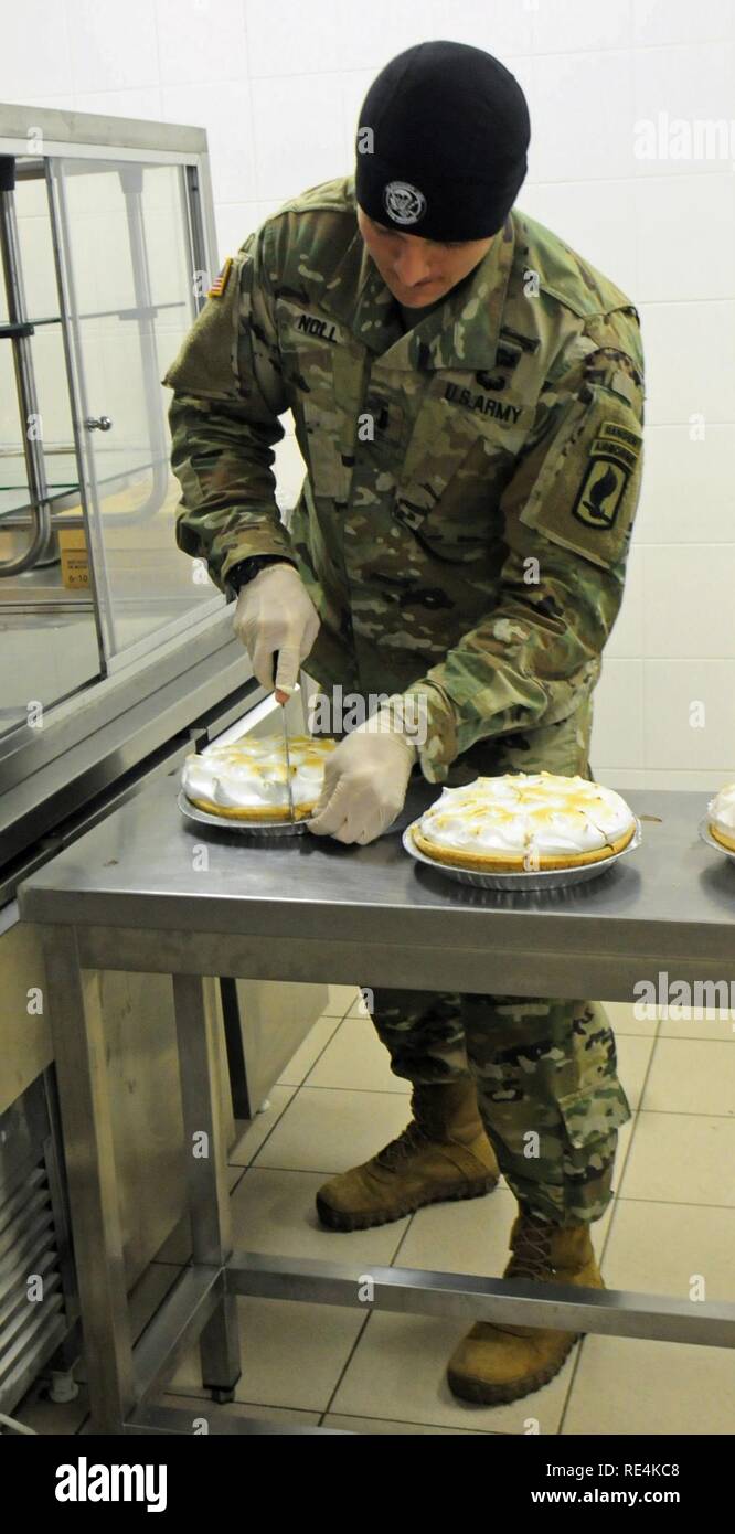 Pies for soldiers hi-res stock photography and images - Alamy