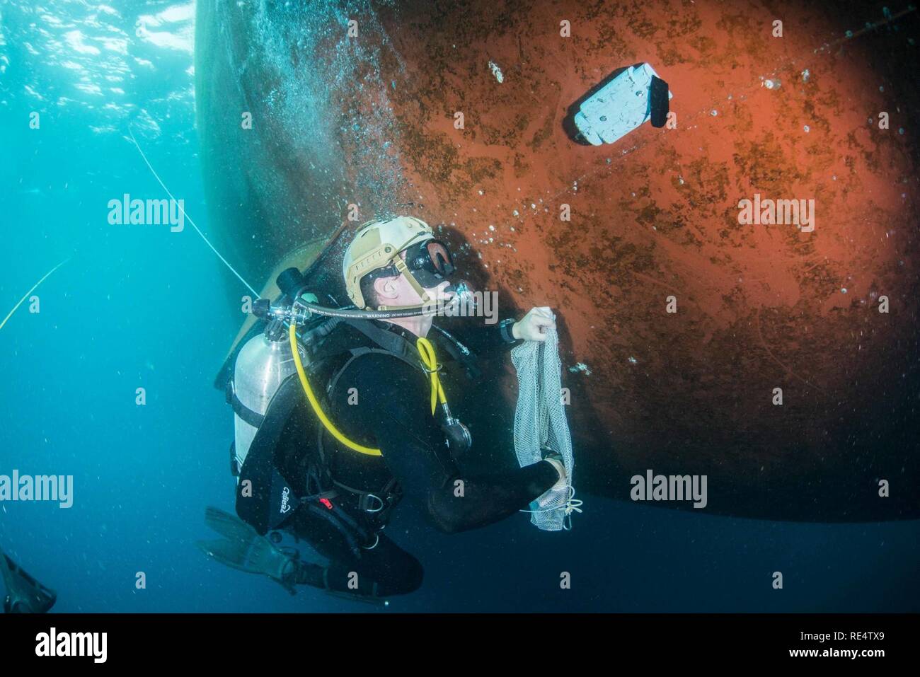 Limpet mine hi-res stock photography and images - Alamy