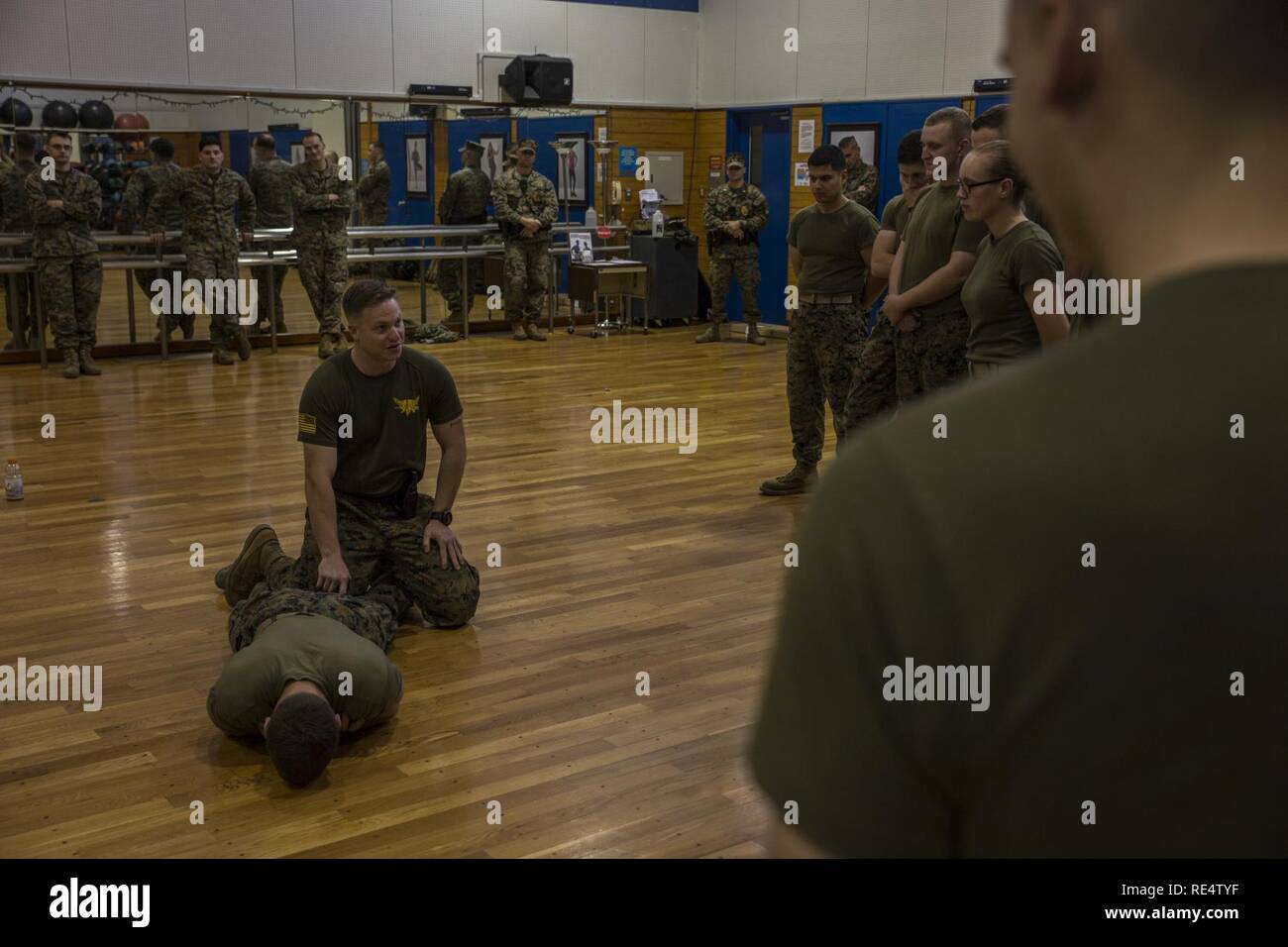 Taser certification hi-res stock photography and images - Alamy