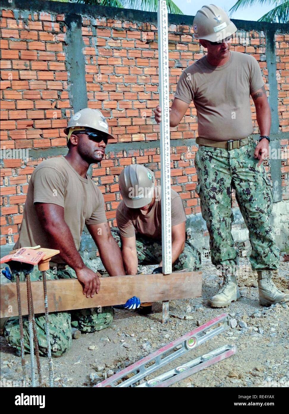 Kraul Kol, Cambodia (Nov. 05, 2016) Petty Officer 3rd Class Damon Lewis ...