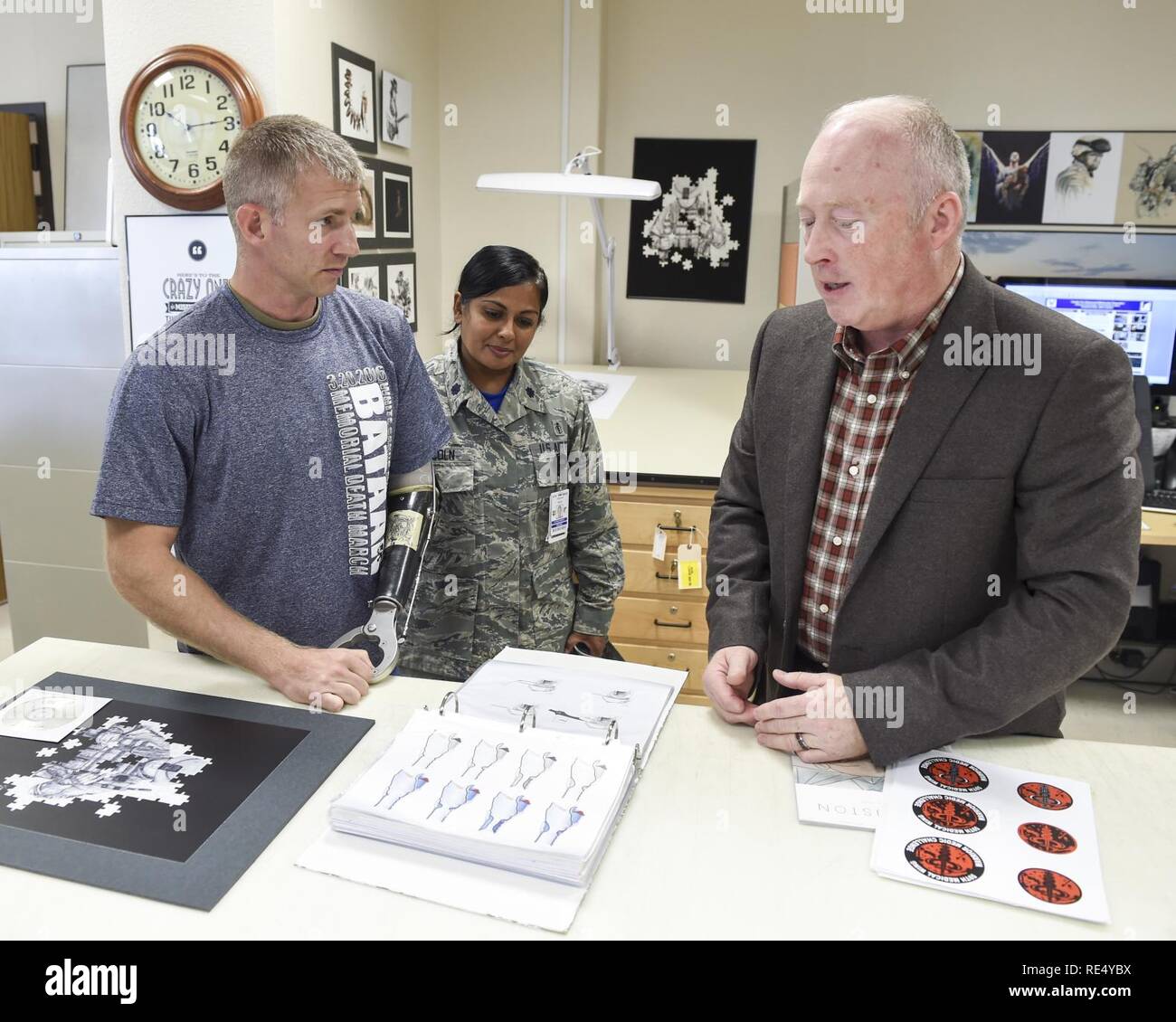 Robert Shelley, 59th Medical Wing graphics illustrator, explains some ...