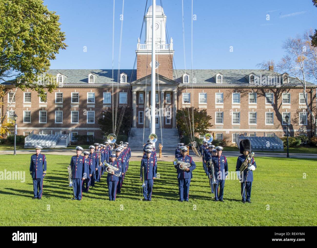 NEW LONDON, Conn - Members of the U.S. Coast Guard band march in ...