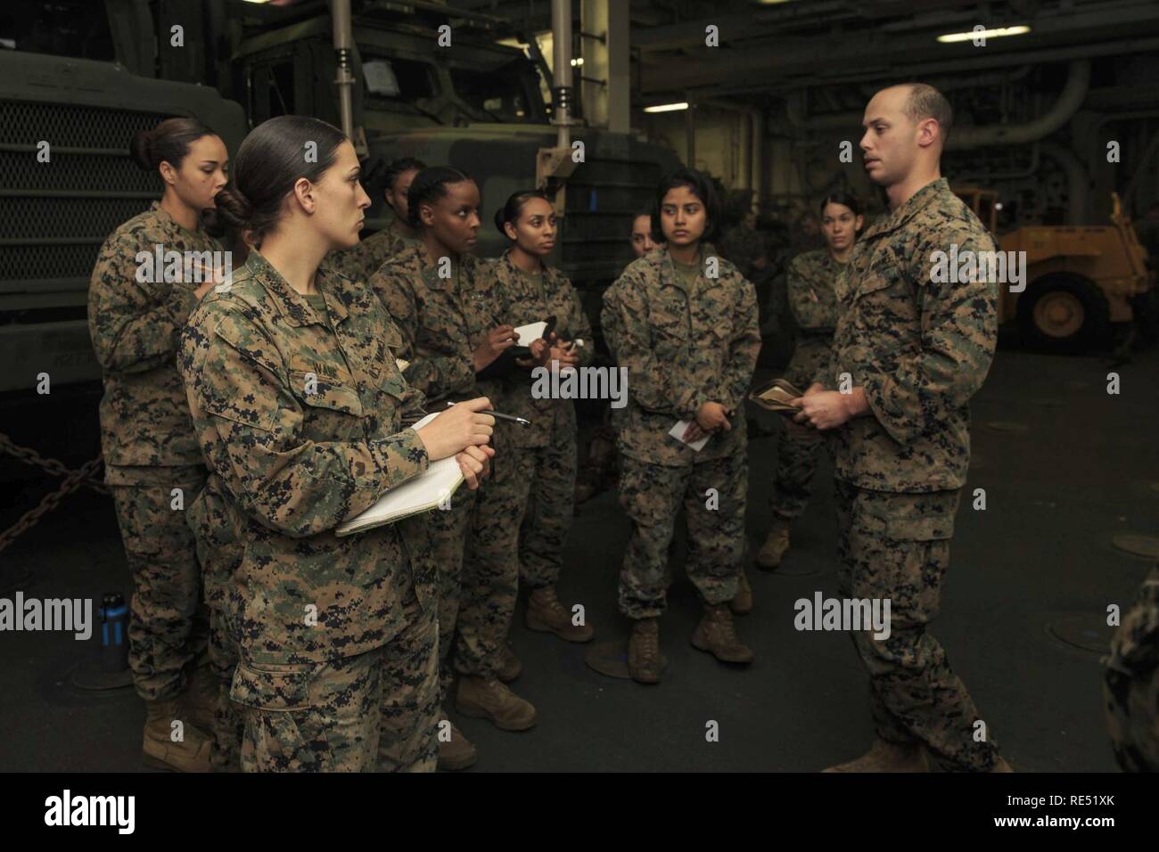 Scans the iris hi-res stock photography and images - Alamy