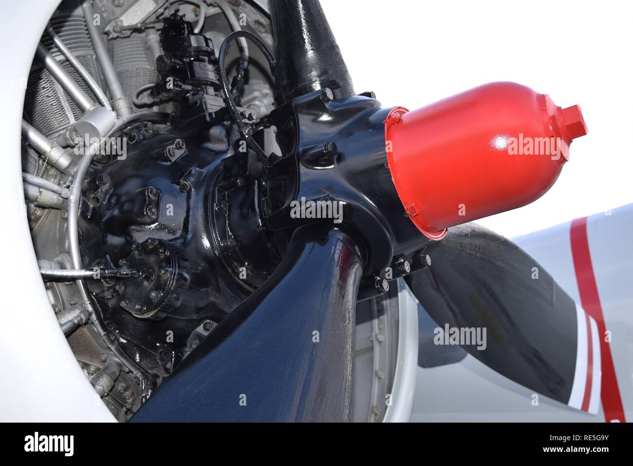 Aircraft propeller and engine Stock Photo - Alamy