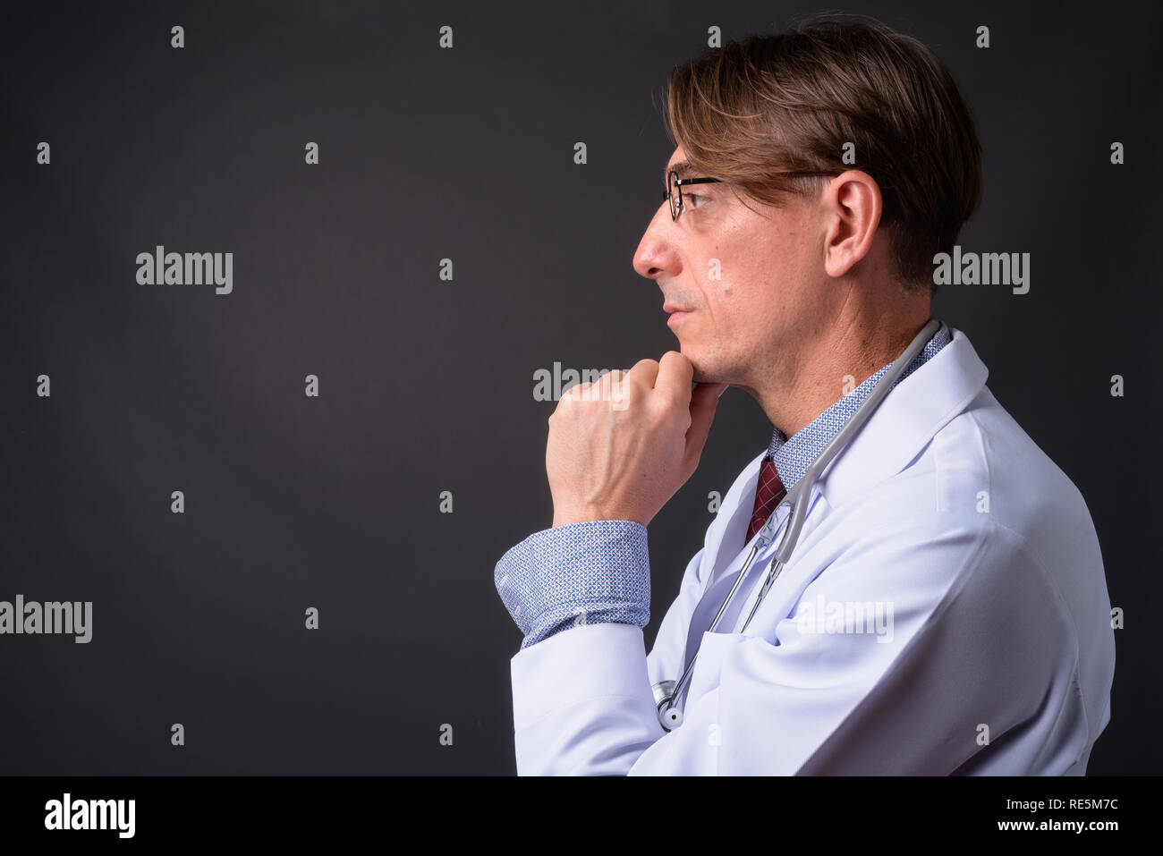 Doctor hand face hi-res stock photography and images - Alamy