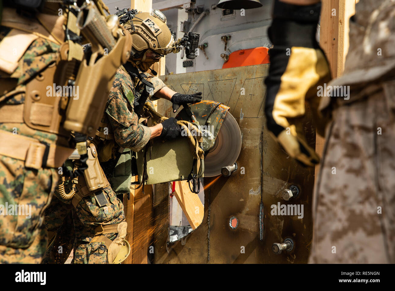 Marines with the 31st Marine Expeditionary Unit's Maritime Raid Force ...