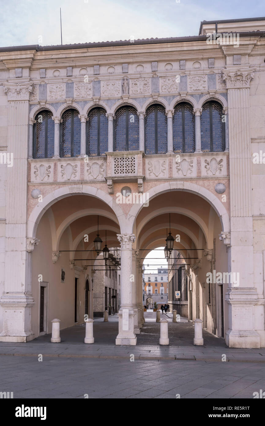 Renaissance vaults hi-res stock photography and images - Alamy