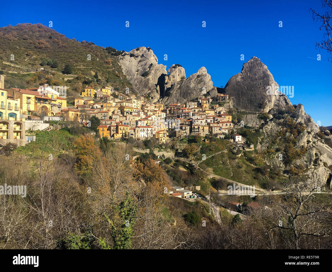 Castelmezzano basilicata italy hi-res stock photography and images - Alamy