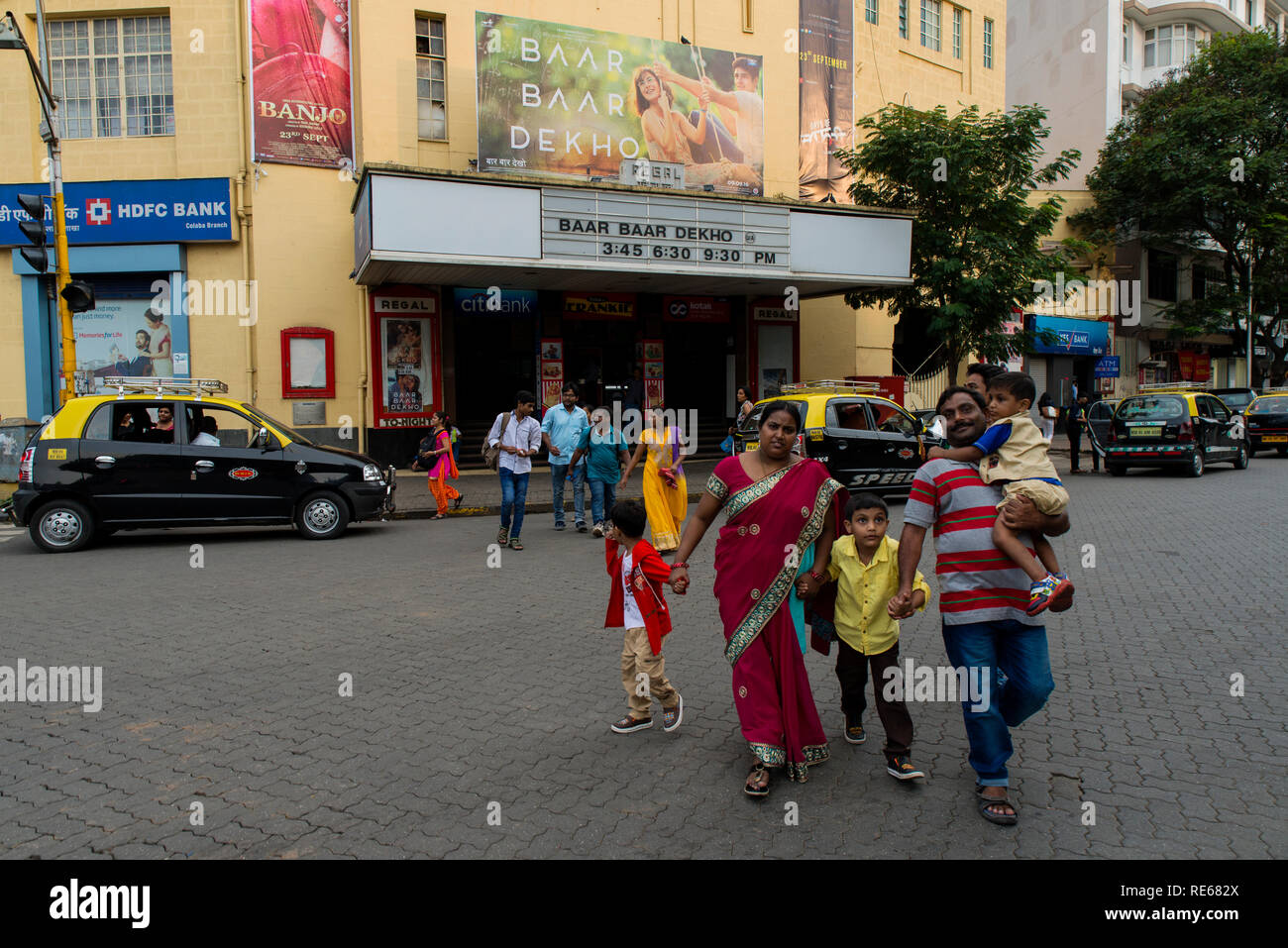 Daily Life in Mumbai Stock Photo - Alamy