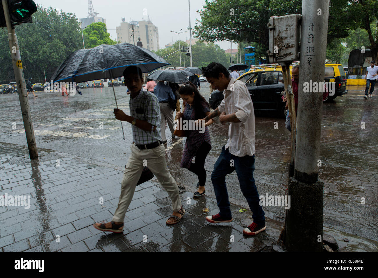 Daily Life in Mumbai Stock Photo - Alamy