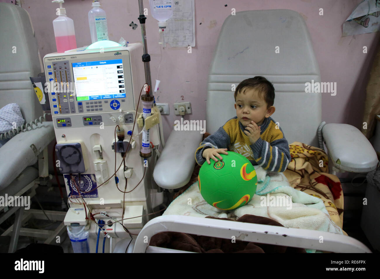 Gaza, Palestine. 20th Jan, 2019. A Palestinian kid seen on hers sick ...