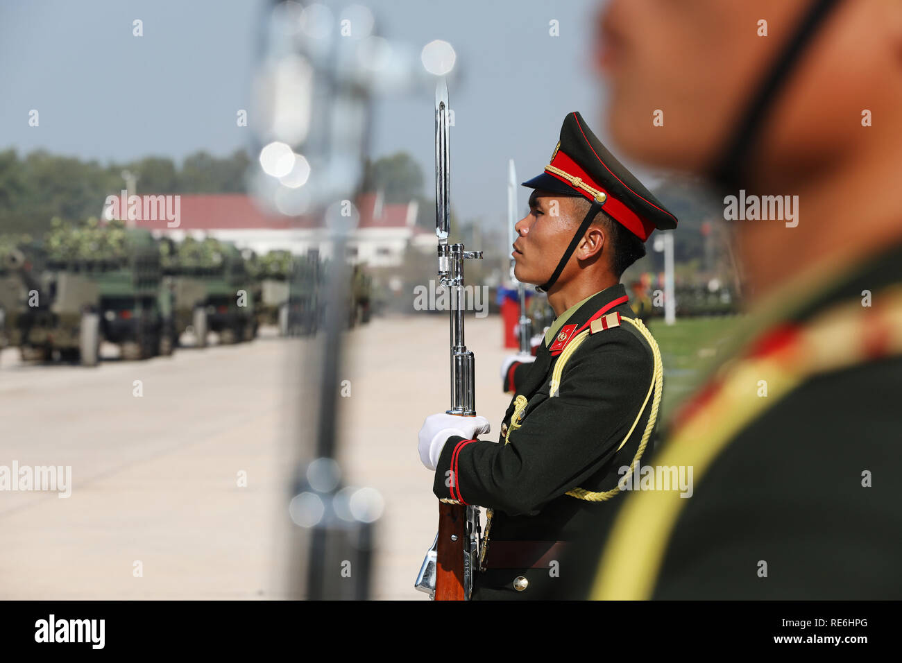 Peoples armed forces hi-res stock photography and images - Alamy