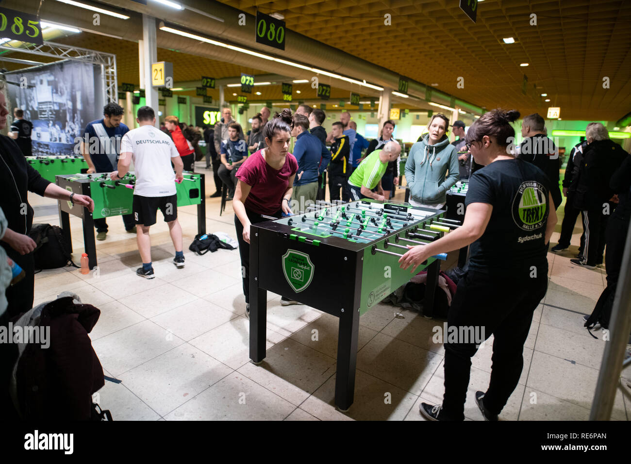 Hamburg, Germany. 20th Jan, 2019. Participants of the German Table ...