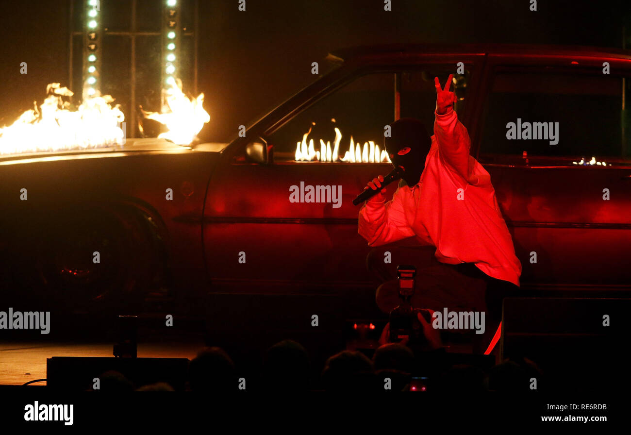 California, USA. 19th Jan, 2019. Twenty One Pilots lead vocalist Tyler ...