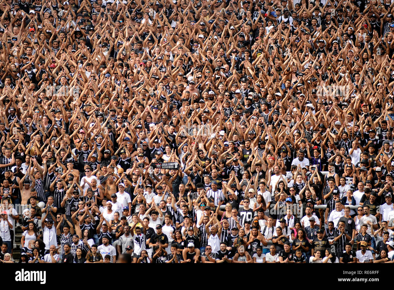 Corinthians paulista fans hi-res stock photography and images - Alamy