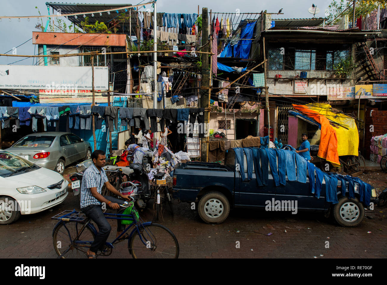 Daily Life in Mumbai Stock Photo - Alamy