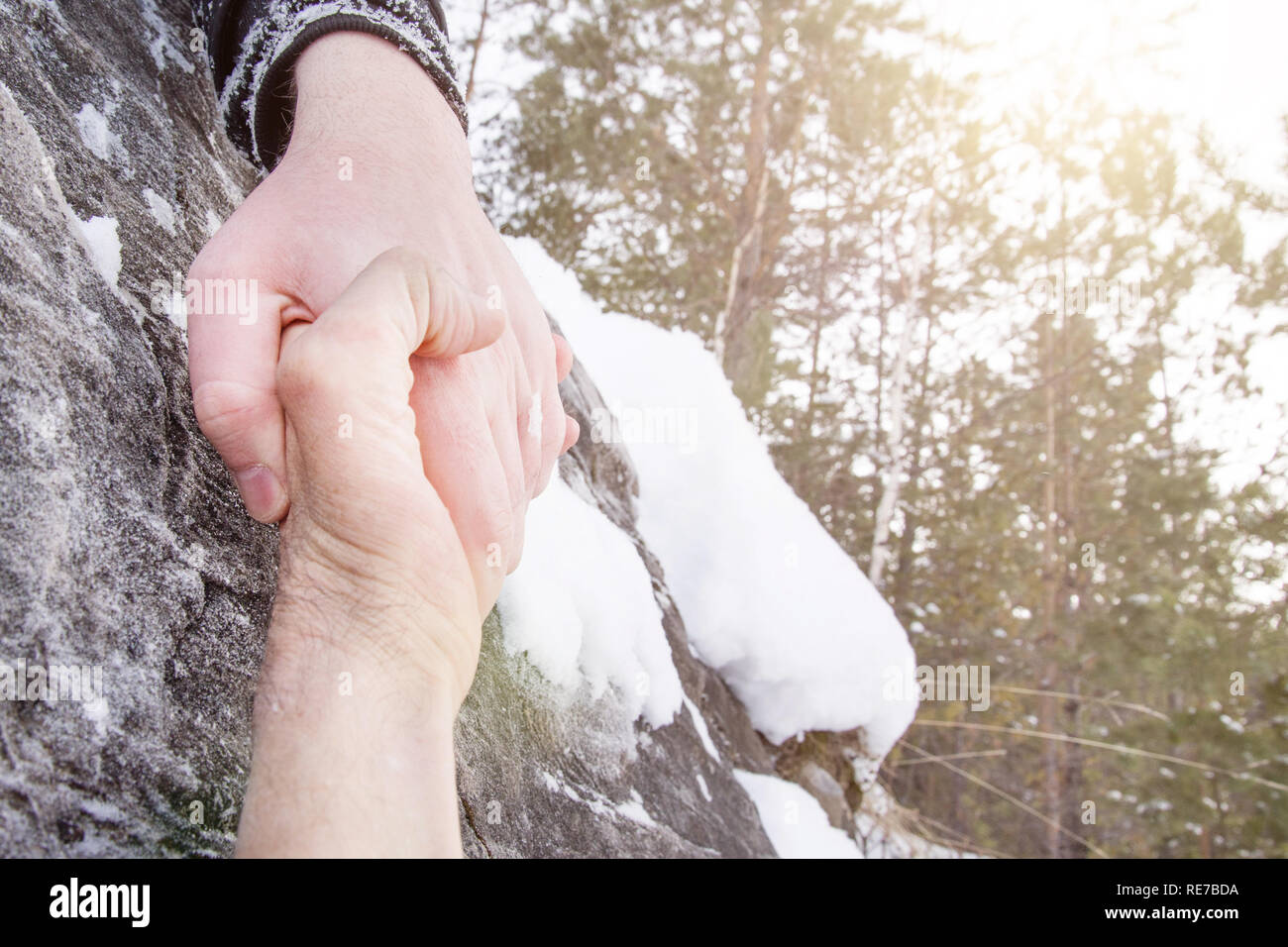 Giving a helping hand hi-res stock photography and images - Alamy