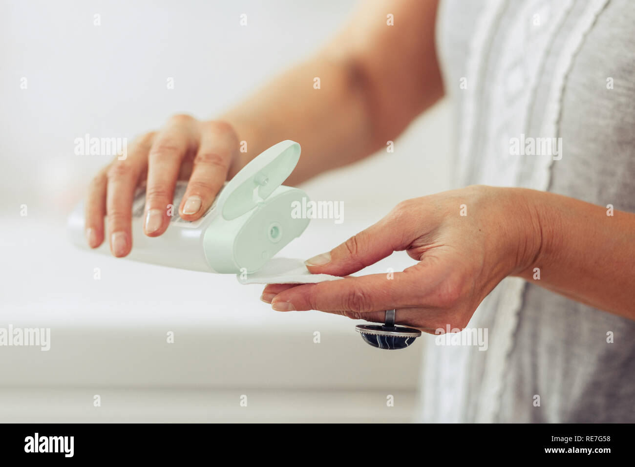 Put On Lotion High Resolution Stock Photography and Images - Alamy